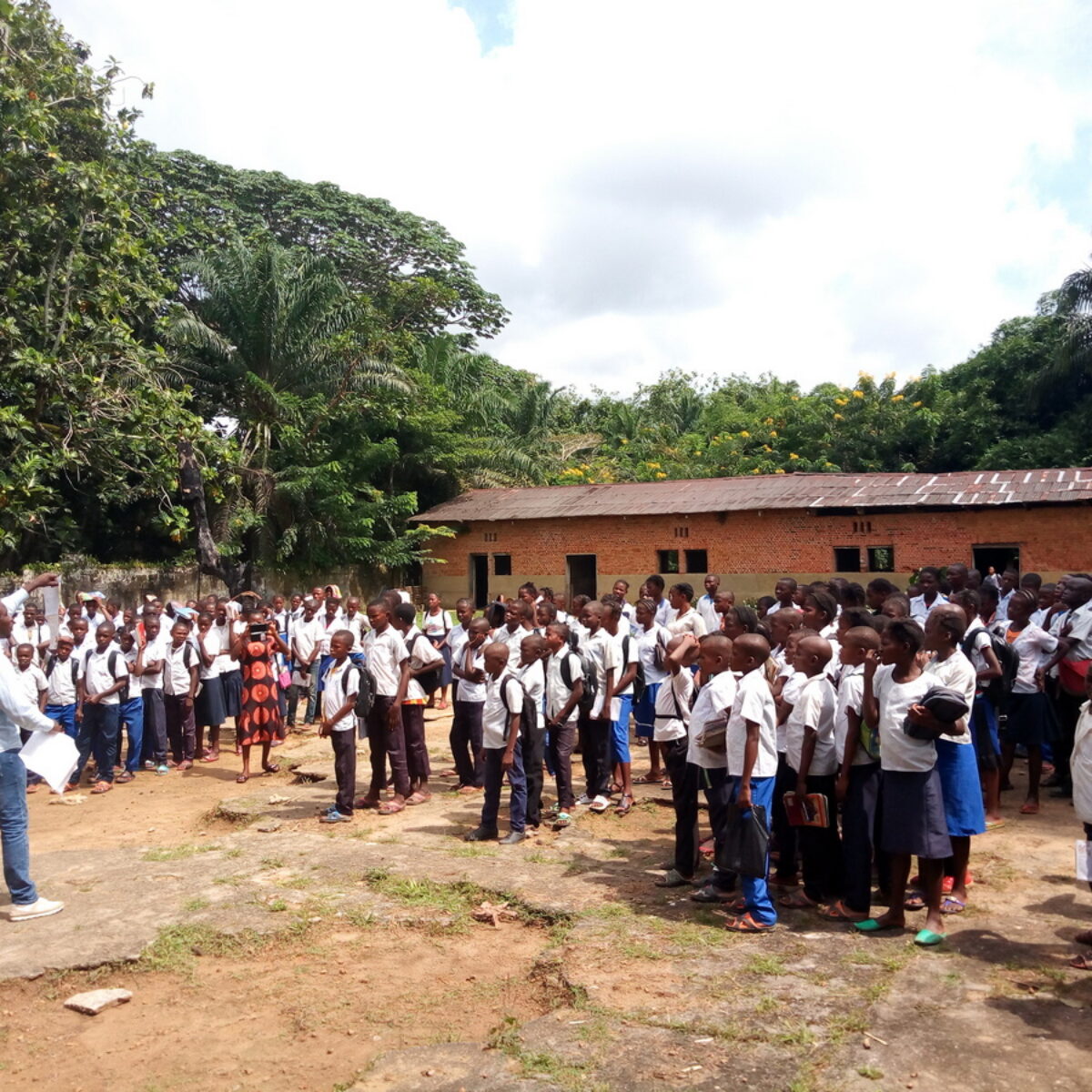 Mission of education and environmental awareness in schools around ...
